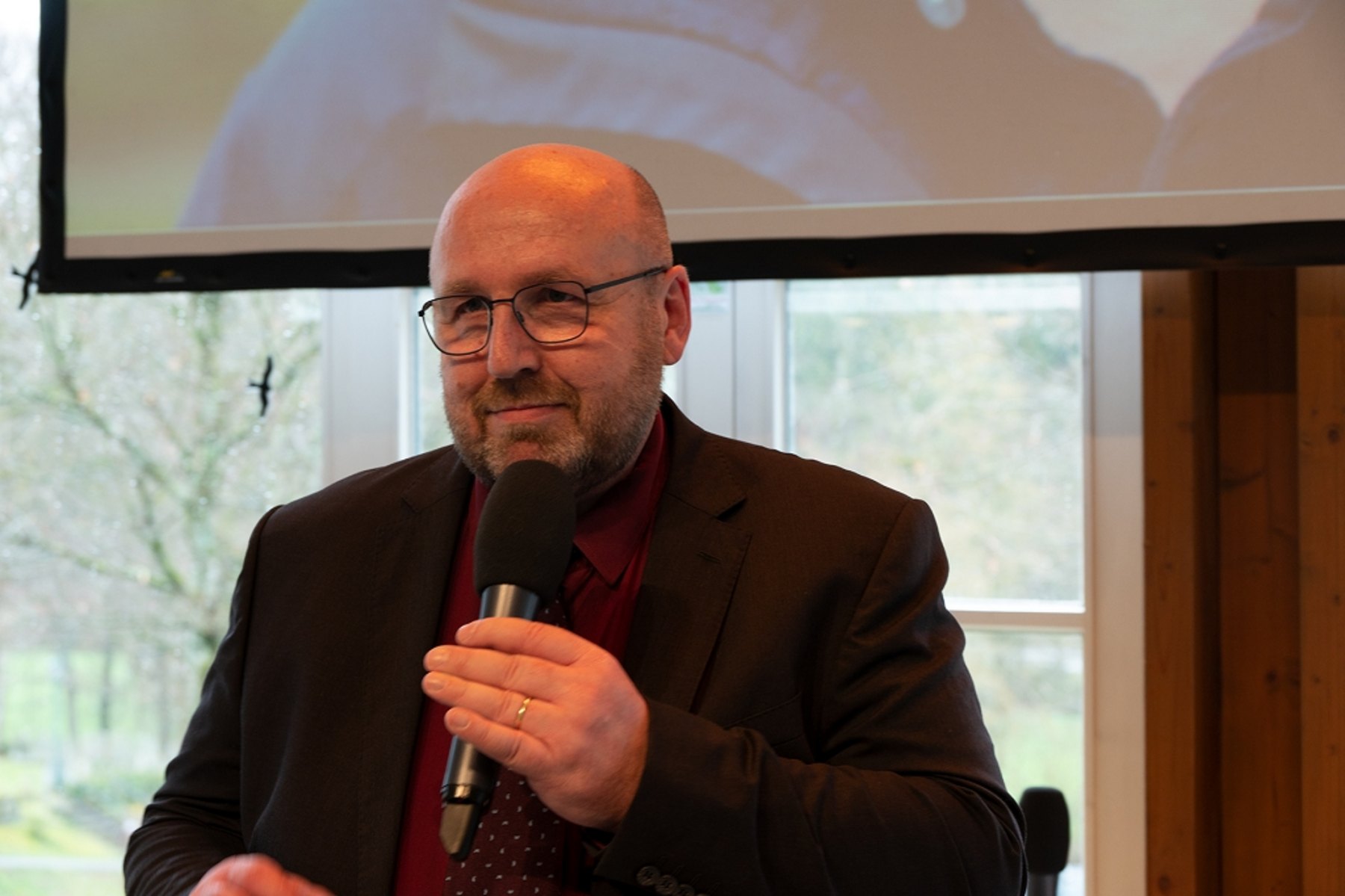 WIEDENEST-DERSCHLAG Verabschiedungsgottesdienst für Pfarrer Michael Kalisch